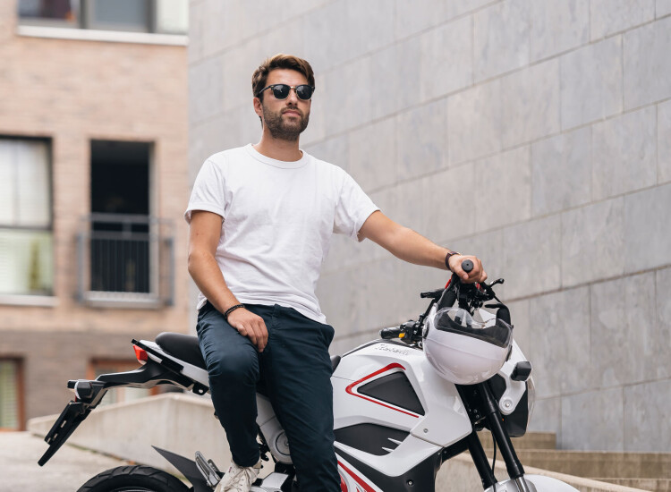 Over Retelli | Retelli